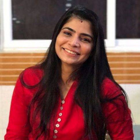 Chinmayi (Singer) Biography, Wiki, Age, Height, Boyfriend, Family ...