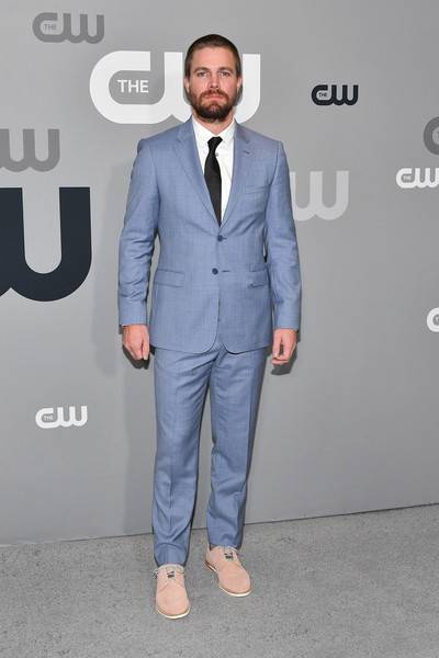 Stephen Amell Lifestyle, Wiki, Net Worth, Income, Salary, House, Cars ...