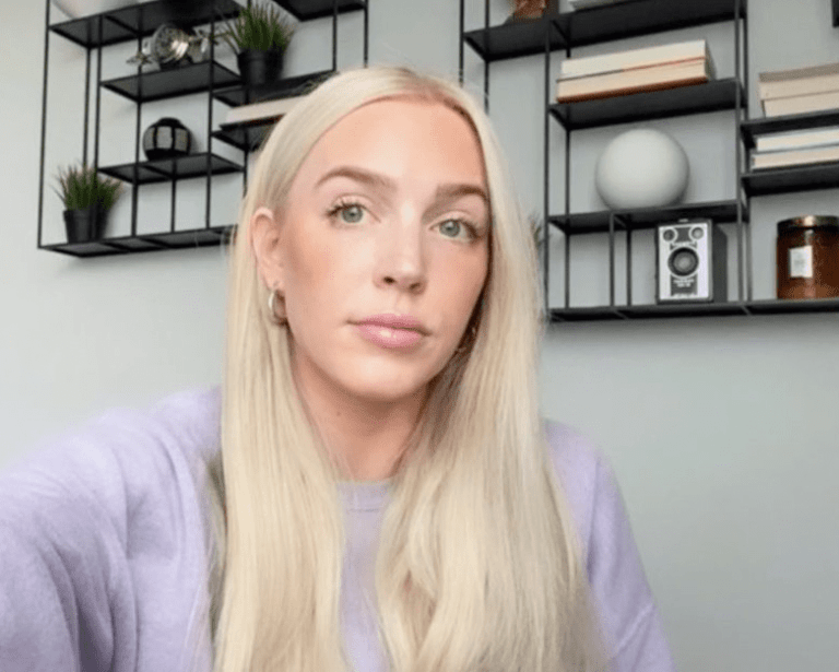 Alexandra Cooper Bio, Age, Height, Boyfriend, Call her Daddy 2024