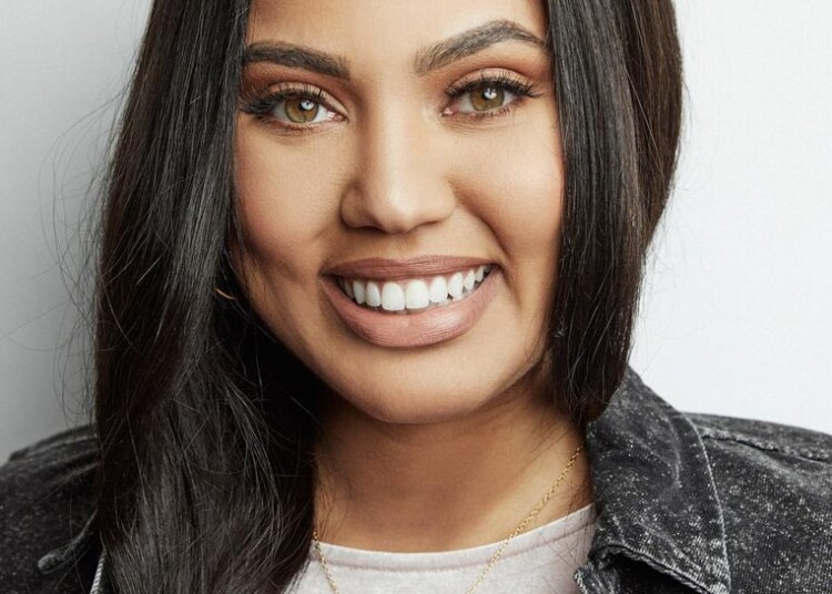 Ayesha Curry Bio, Age, Height, Husband, Bikini, Parents, and Net Worth 2021